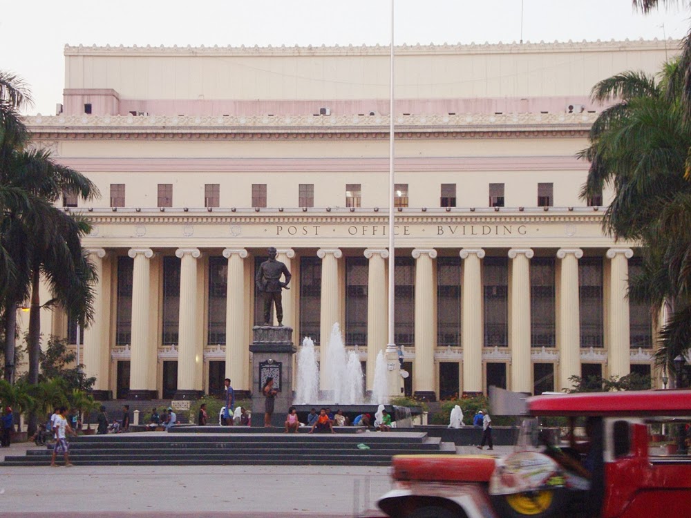 This Rare Neoclassical Architecture | diane wants to write