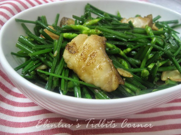 Elinluv's Tidbits Corner: Stir Fry Chinese Chives Flower With Fish Fillets