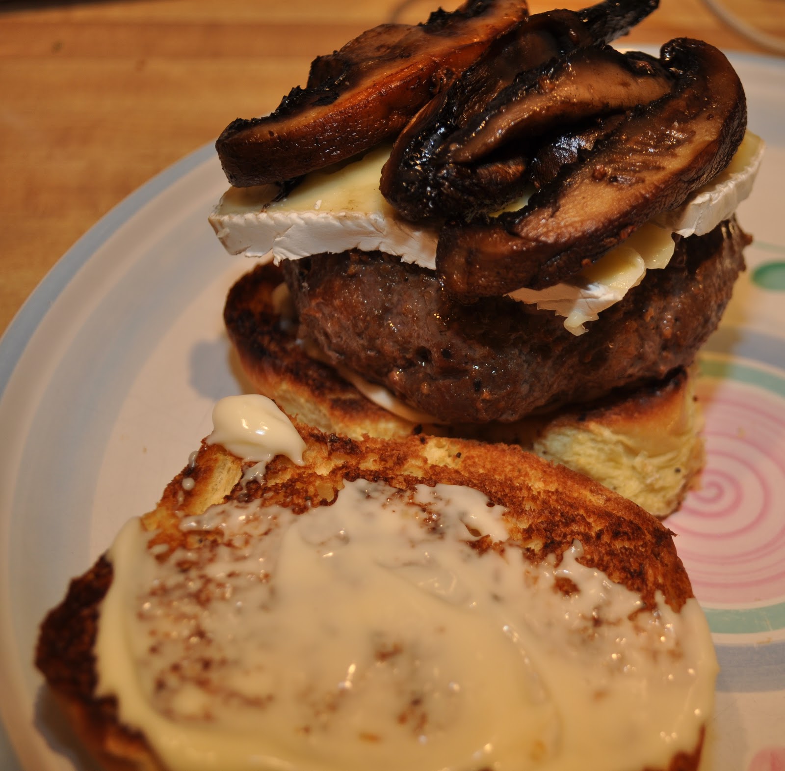 Kate's Kitchen: Bymark Hamburger
