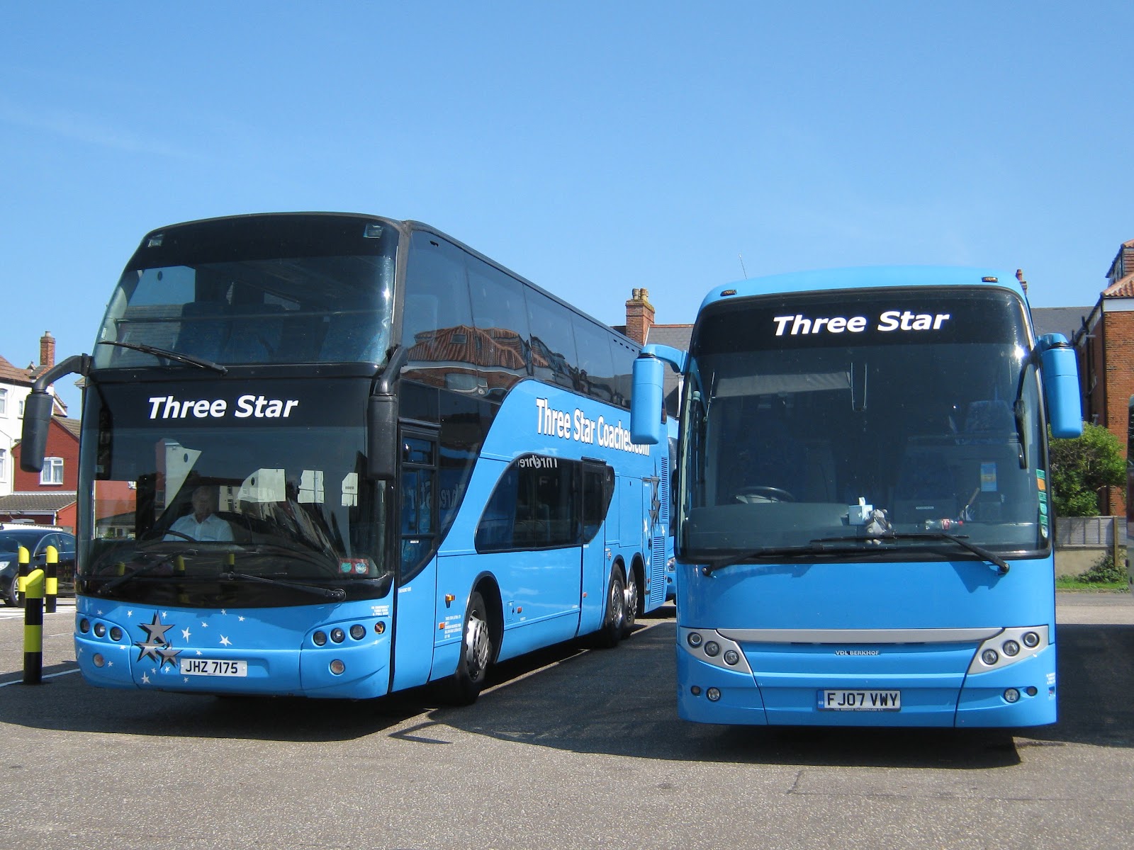 East Norfolk (& East Suffolk) Bus Blog: Triple Deckers