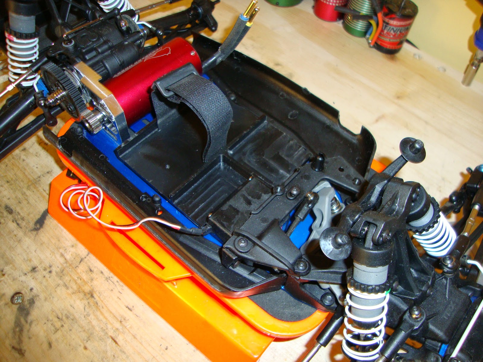 RC BRUSHLESS BLOG---: Traxxas E-jato (Machined brushless conversion)