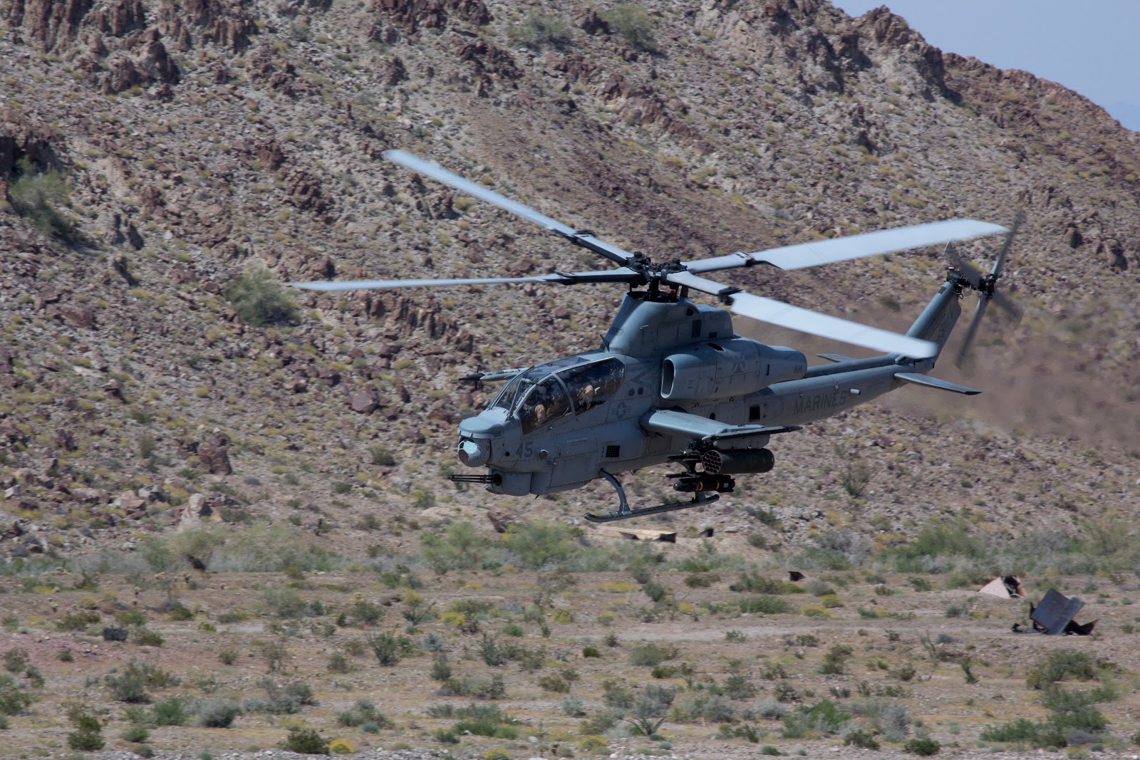 SNAFU!: Offensive Air Support 5...pics by Cpl. AaronJames Vinculado