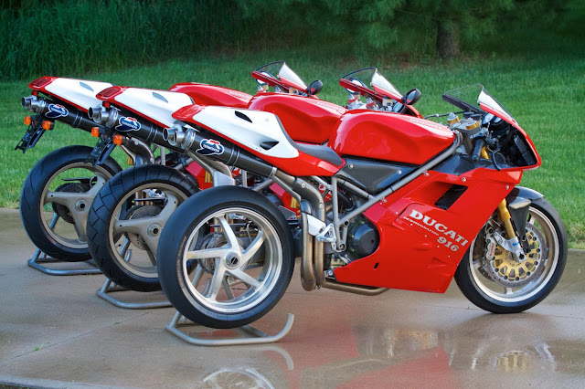 Racing Cafè: Photo #672 - 916 Series