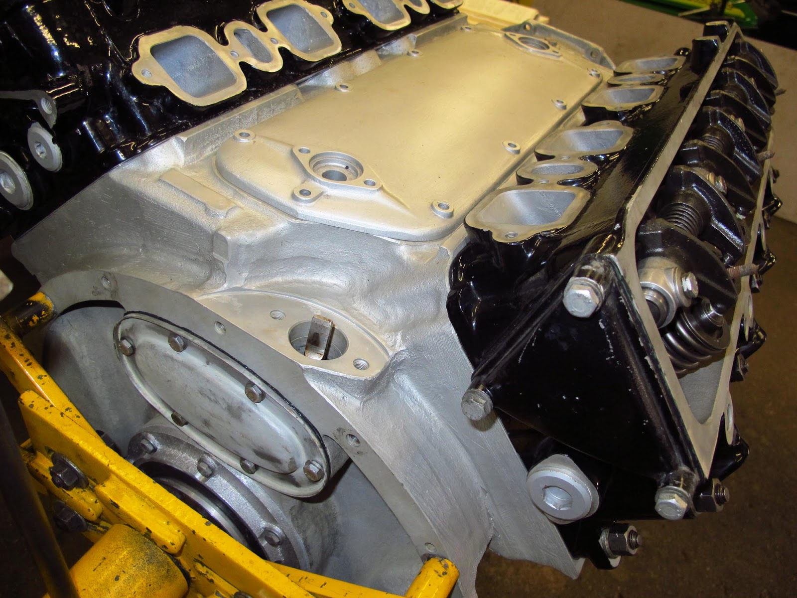 Rebuilding a Crewe Bentley or Rolls-Royce V8 engine - JE Robison ...