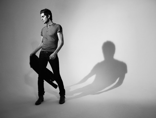 The Hip Subscription: Icon of Style - Perry Farrell
