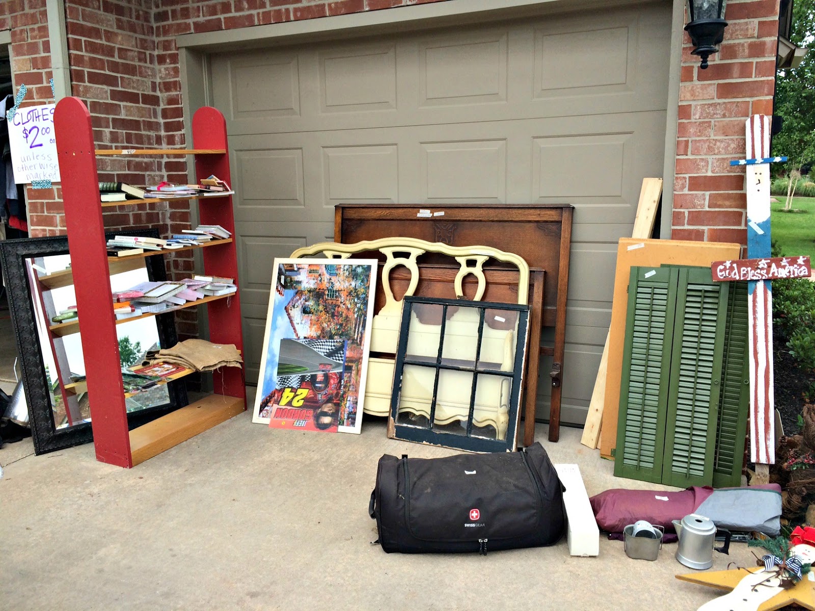 HOW TO HAVE A GREAT GARAGE SALE: TIPS AND TRICKS FOR A SUCCESSFUL SALE ...