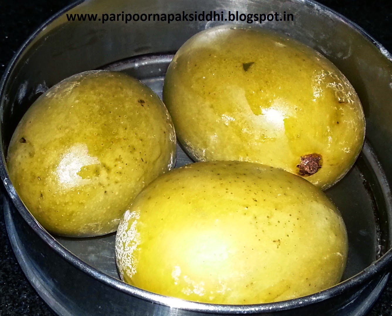 Paripoorna Paksiddhi : UKAD AMBA / WHOLE STEAMED RAW MANGO PICKLE