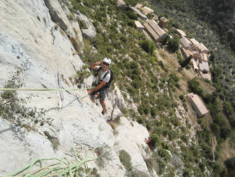 El col·leccionista de vies: Via YOLANDA CORTÉS a la Torre Xica. Abella ...