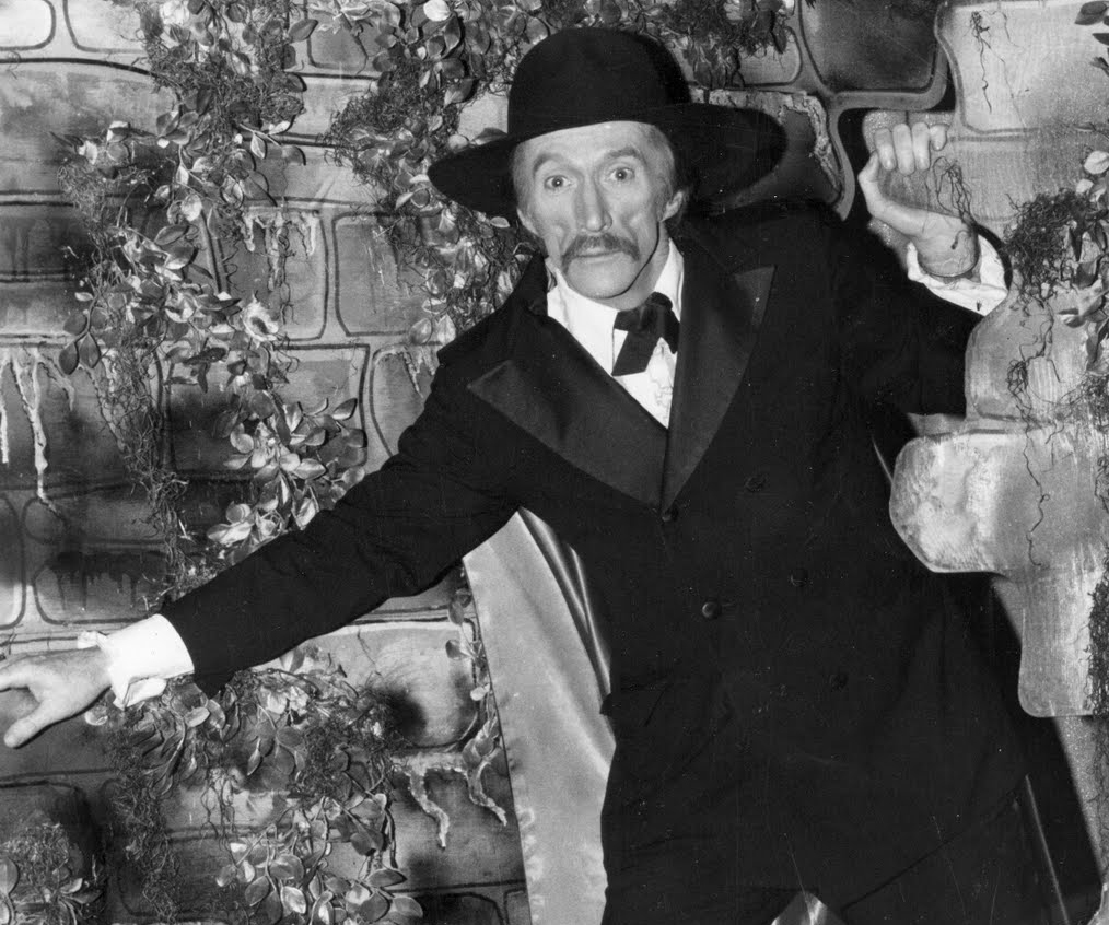 Elvira: A Rainha das Trevas (Elvira, Mistress of the Dark, 1988) Lady ...