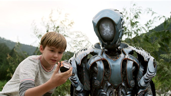 Un niño y su… ¿robot?: Perdidos en el espacio de Netflix reimagina la ...