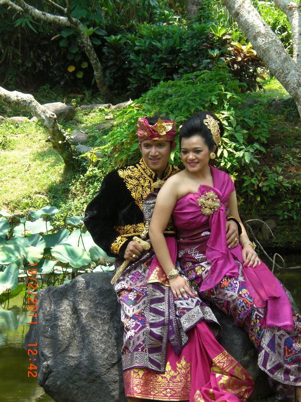 Tata rias pengantin Adat Bali - Tata Rias Wajah Pengantin