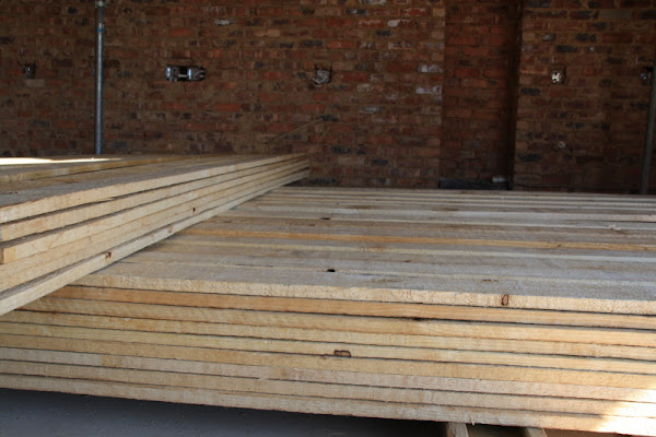 Nes skrop: Day 471: Timber shutters for the concrete walls