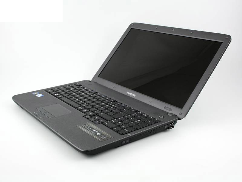 SAMSUNG Laptop R Series R540-JA06 Intel Core i3 380M (2.53 GHz) 2 GB ...