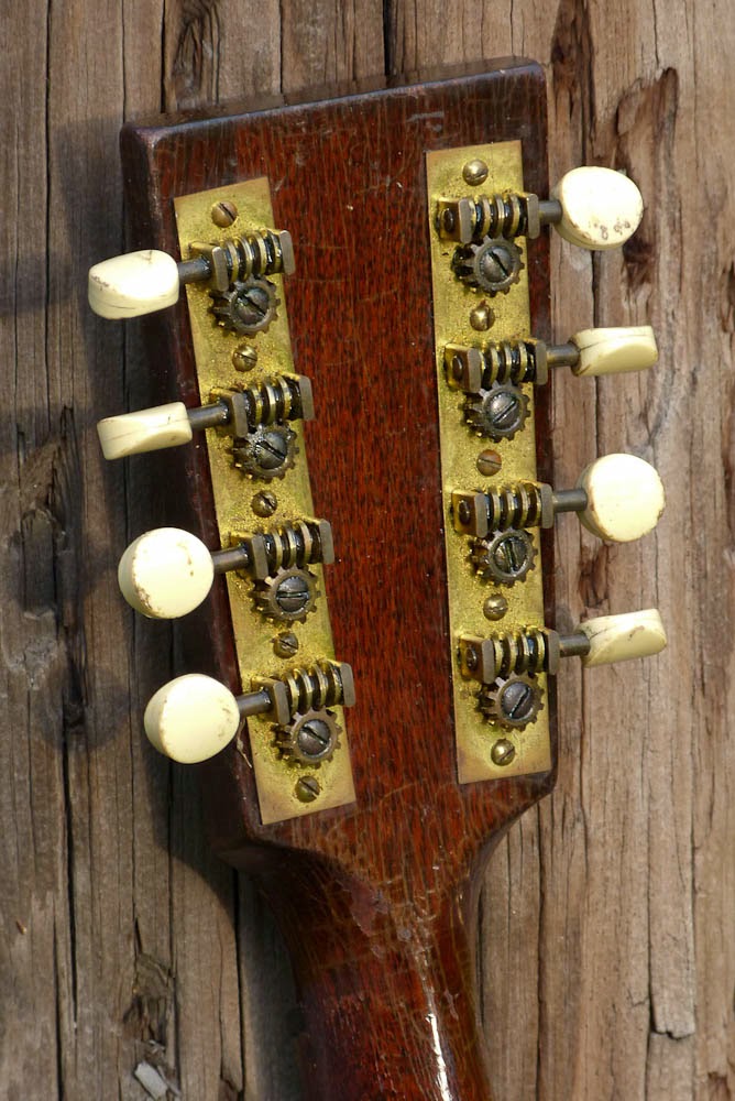 c.1933 Gibson-made Kalamazoo KM-11 Flattop Mandolin