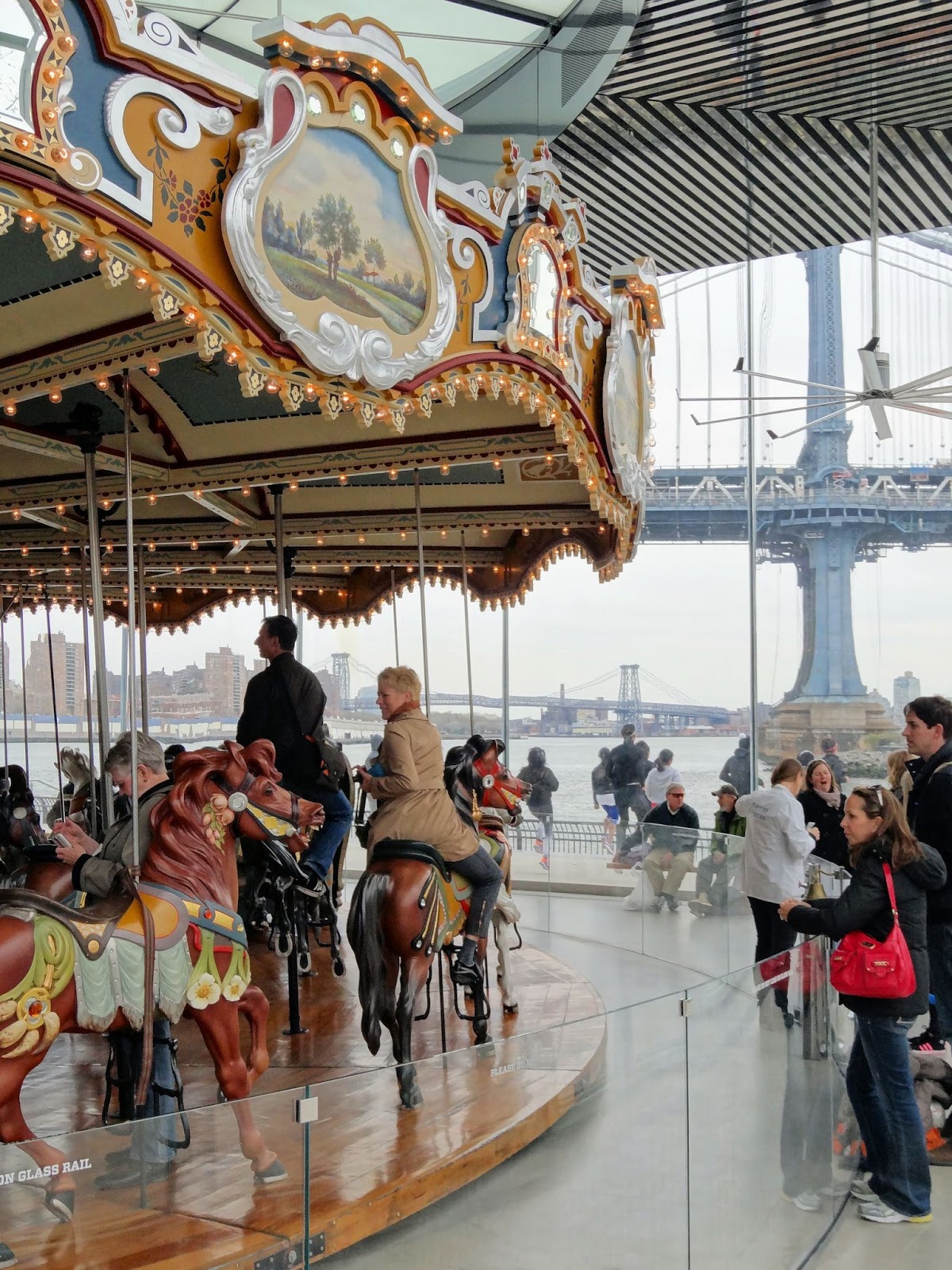 Femme au foyer: Mikus and the Big Apple