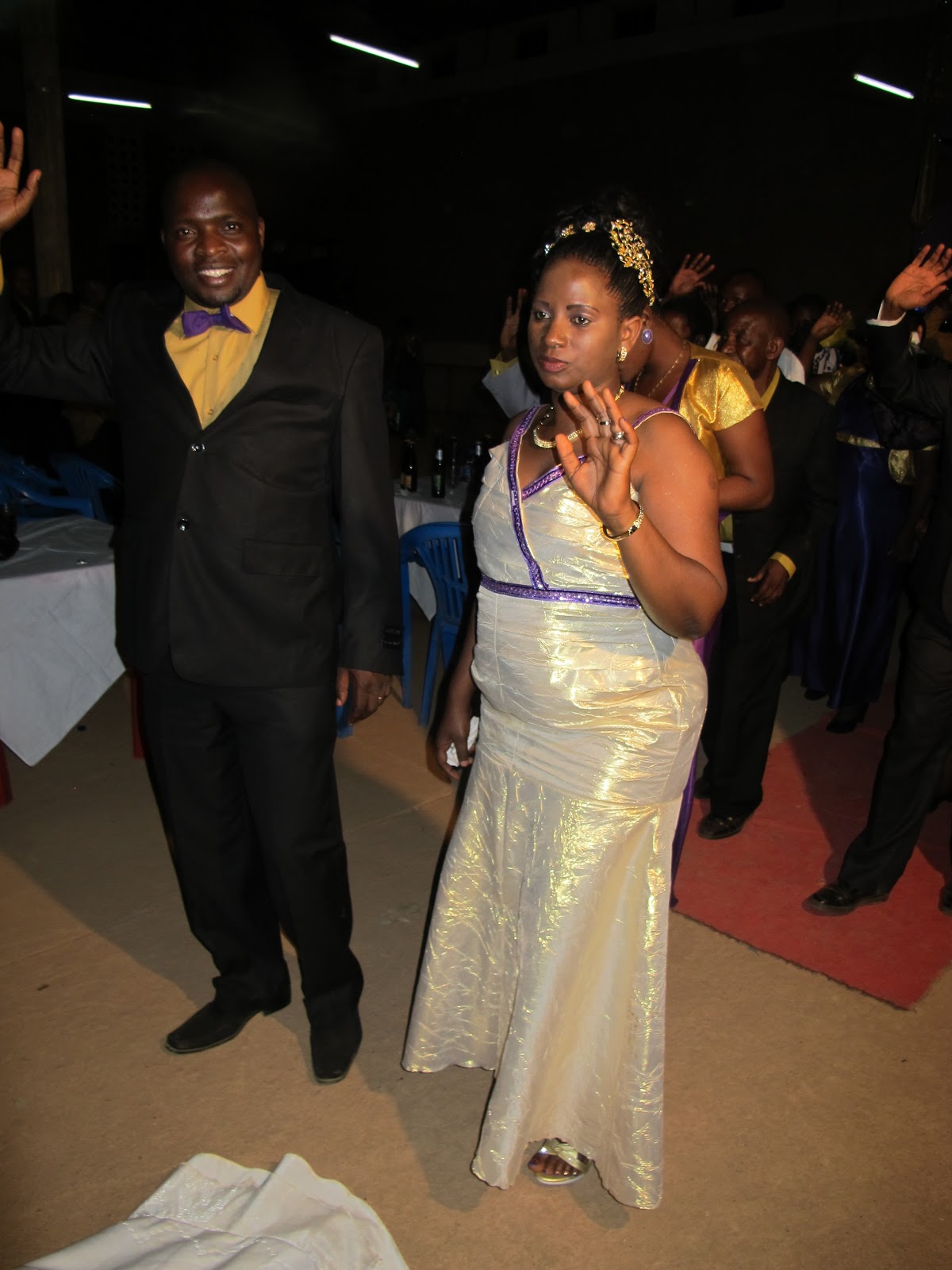 TBC Songea: PICHA ZA HARUSI YA MTANGAZAJI WA RADIO JOGOO NA WAPAMBE WAO ...