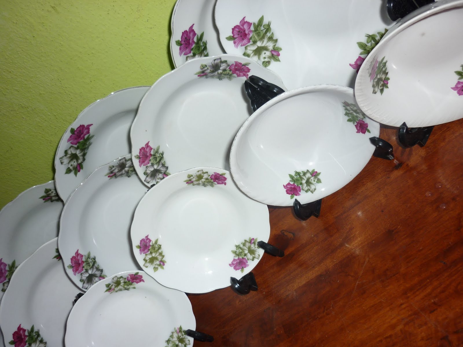 PINGGAN MANGKOK LAMA WARISAN NENDA KU: pinggan bunga kangkung,