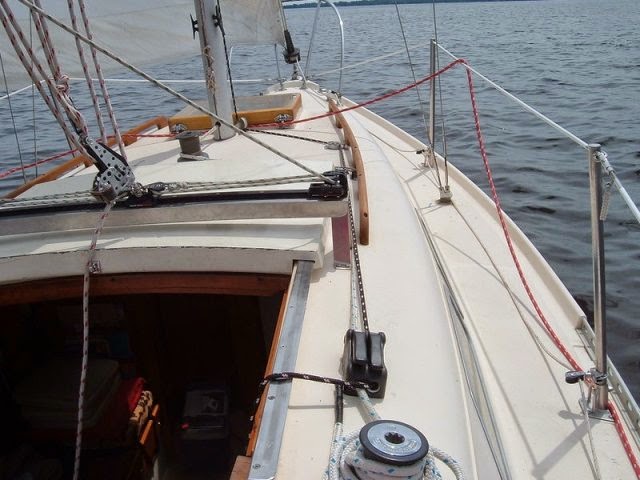 Ericson 25, Oystercatcher: Spars, Mast Hinge, Part 1: Analysis I