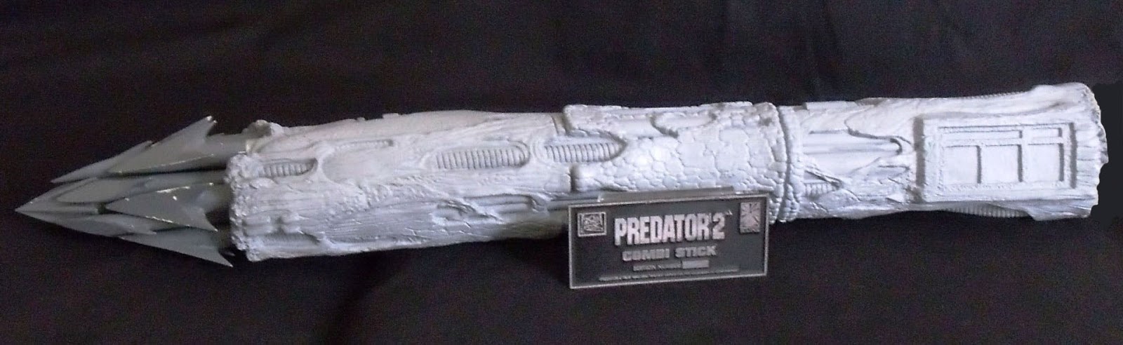 THE ICONS AUTHENTIC REPLICAS MUSEUM: Icons Predator 2 "Combi-Stick ...