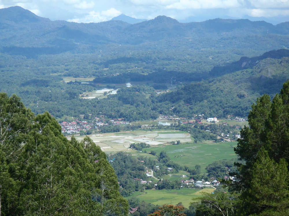 W Tajlandii i Indonezji: Rantepao - stolica Tana Toraja
