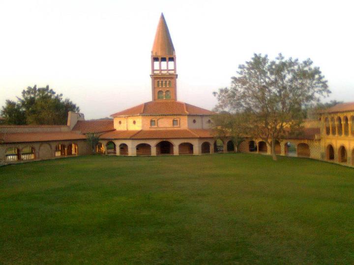 Paraguay: un milagro americano!: El castillo de Marianela: el paraíso ...