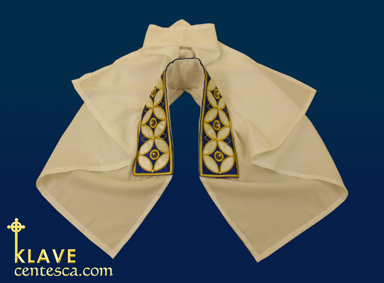 Klave Centesca THE BLOG: A Gothic Apparelled Amice...not gothic: Gothic.