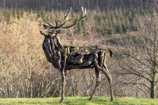 Creațiile din lemn plutitor ale lui James Doran-Webb + VIDEO