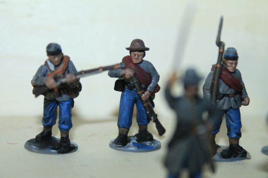 Tom's Miniatures in 1/72: Perry Miniatures ACW Confederate-Infantry 28 mm