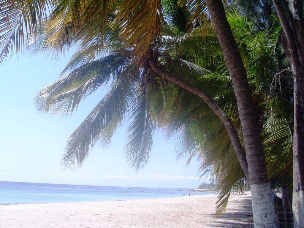 .: Praia de Wimbi em Pemba.