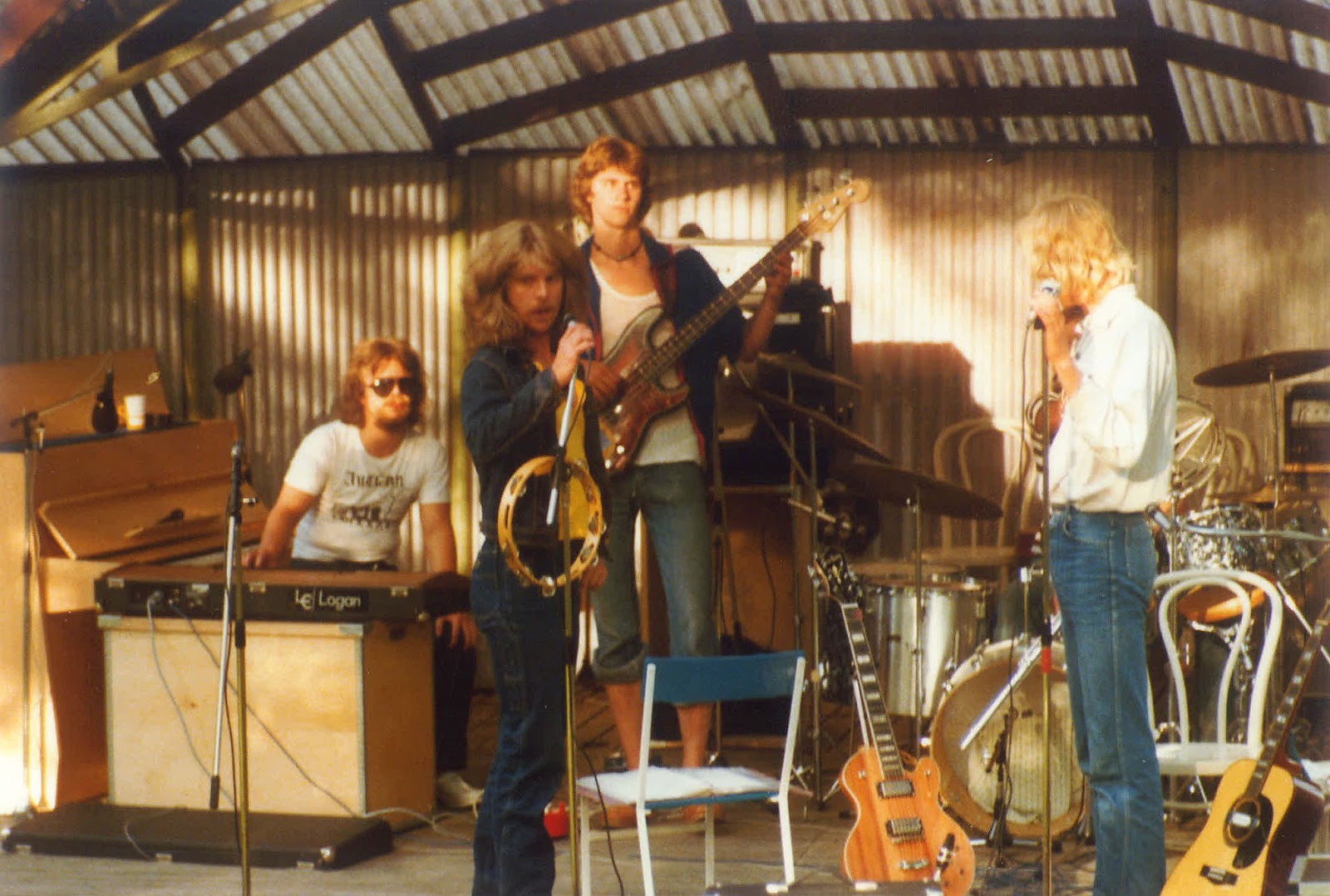 Valvulado: AUTUMN BREEZE - Symphonic Prog • Sweden