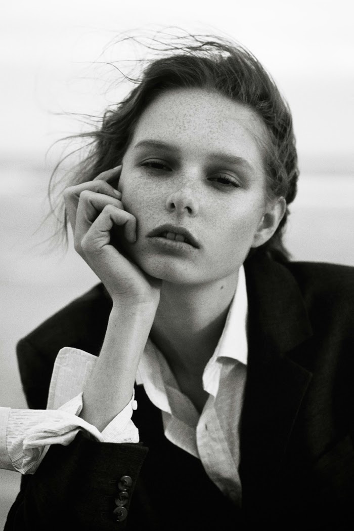 Chic Management: Grace Simmons for Hunger Magazine