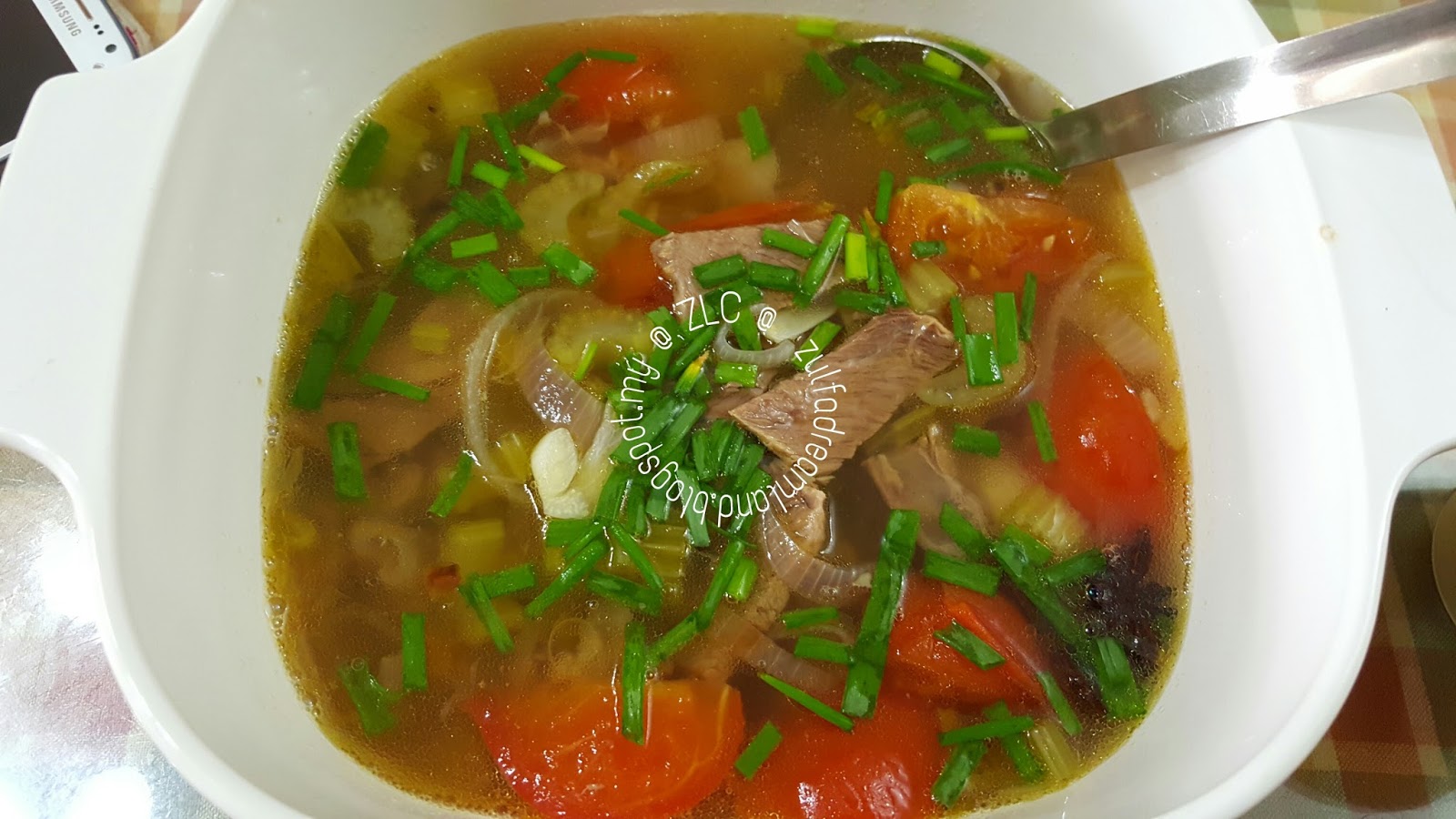 ZULFAZA LOVES COOKING: Sup daging dan tempe goreng tepung