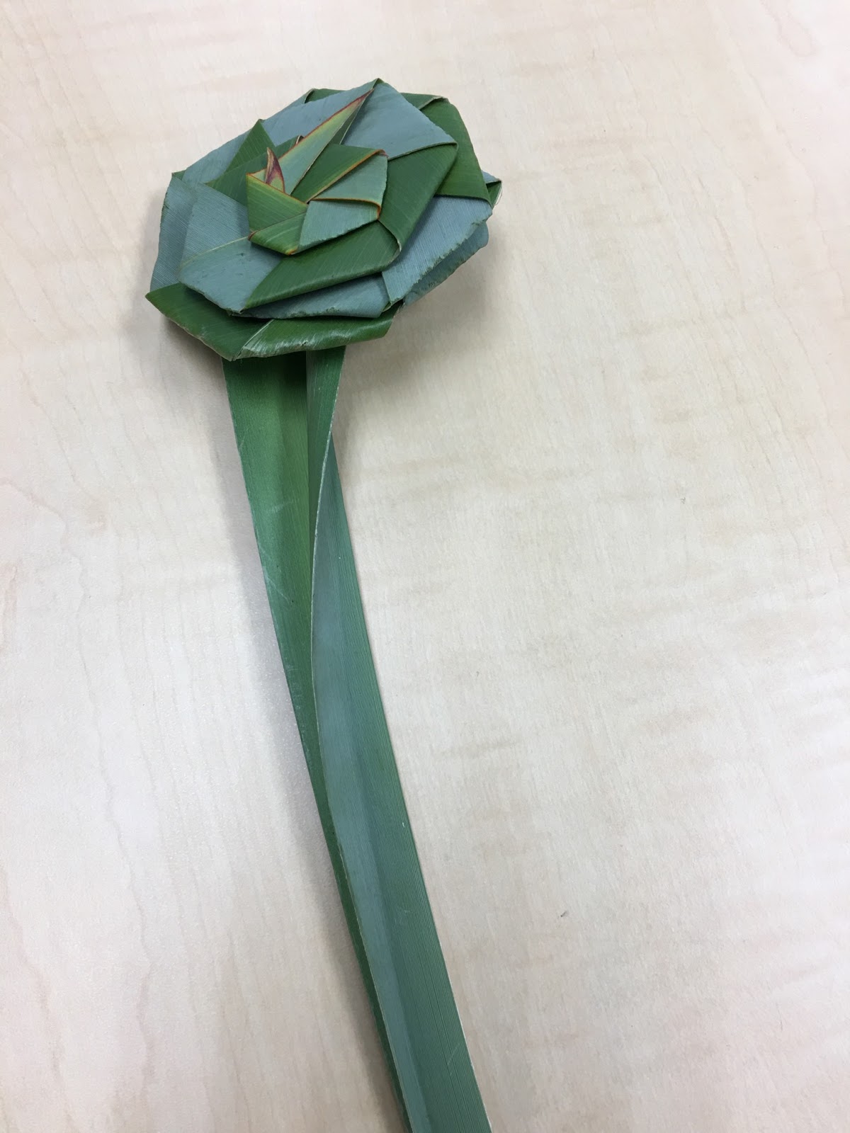 adi & bert: Weaving a harakeke putiputi