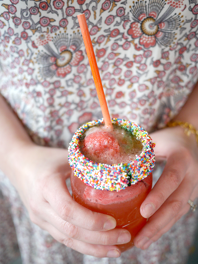 Kristina does the Internets: A Baby Sprinkle!