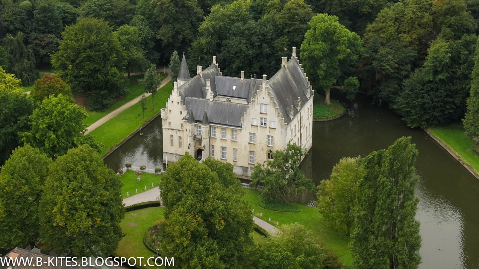 B-kites: Kasteel Cortewalle