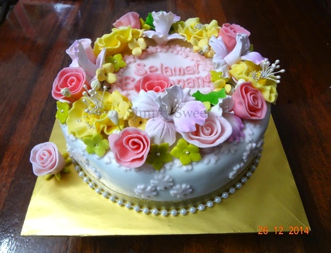 Dari Dapur Rin @ Simply Sweet & Cheezy: Kek Selamat Bertunang tema Pink ...