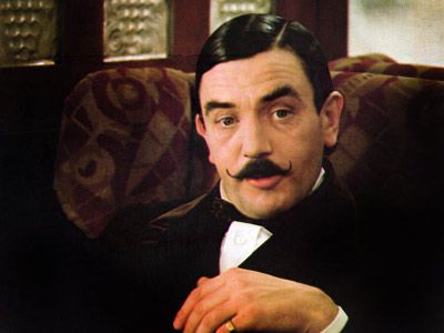 Mysteries, Short and Sweet: The Poirot stories by Agatha Christie
