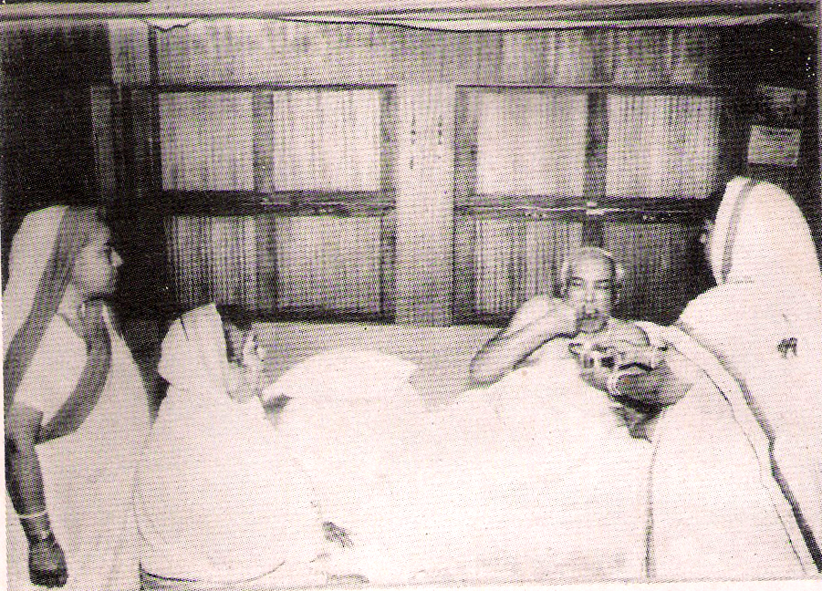 Thakur Anukulchandra Family Photos