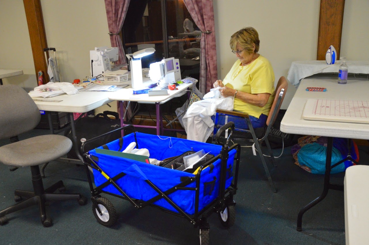 The Old Fashioned Baby Sewing Room: Still Magnolias - Sewing Wagon