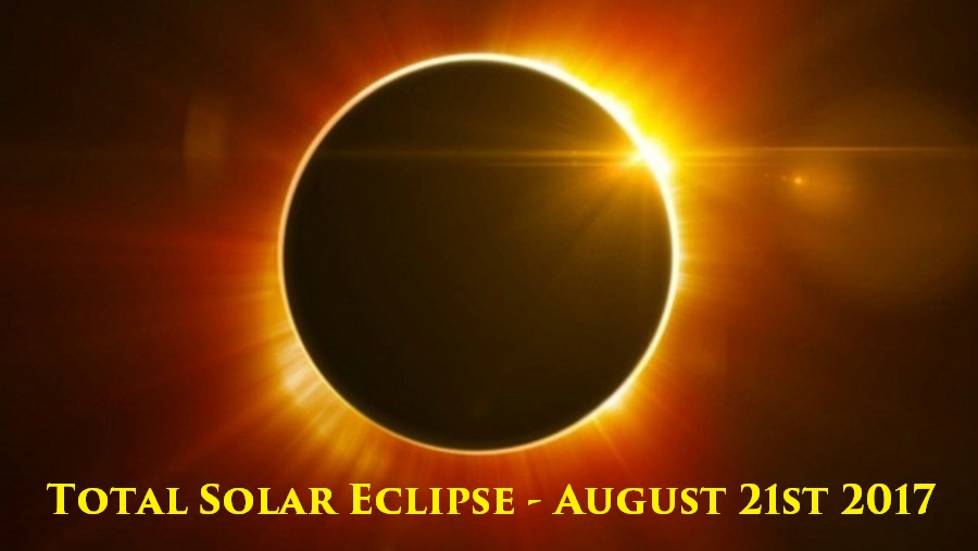 The Cellophane Queen: Happy Eclipse Day!