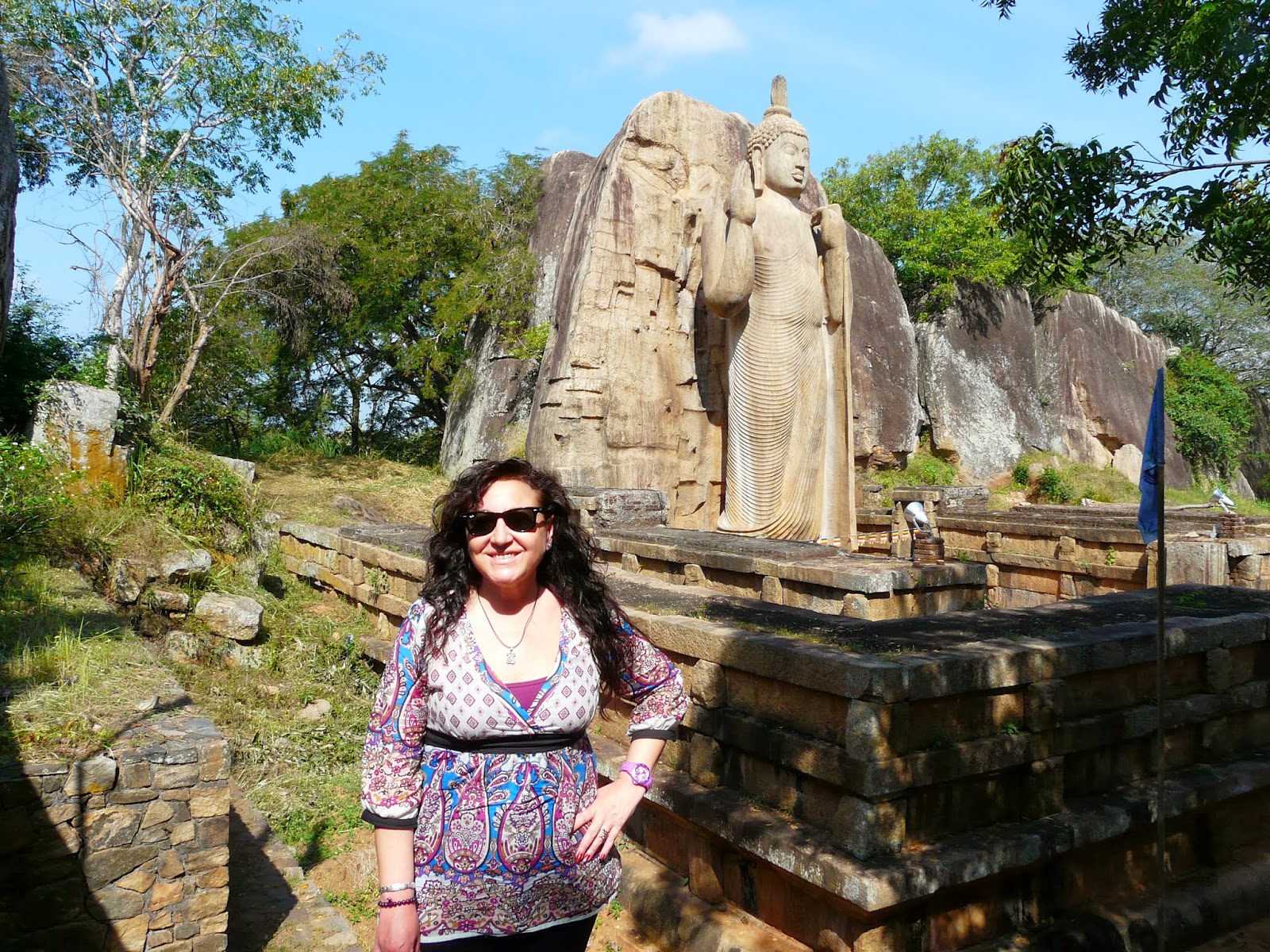 Motorbike tour and car rentals.: awukana budda statue