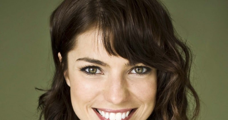 DCBLOG: DC ExtraTime: Angela Strong