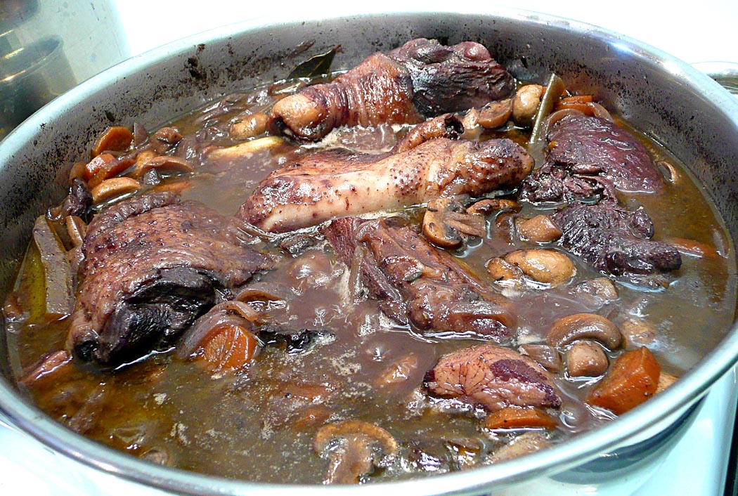 Living the life in Saint-Aignan: A rooster cooked in red wine