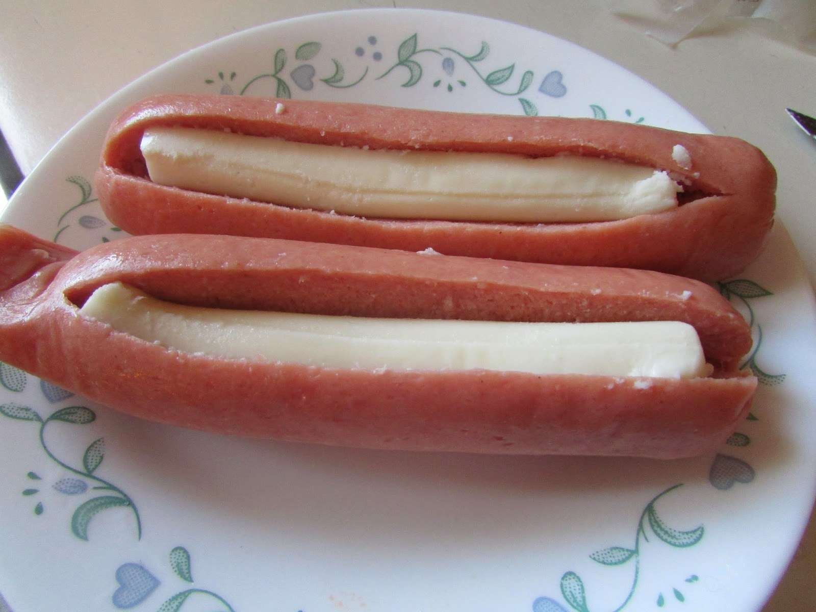 Foodie Mom: Cheese Stuffed Bacon Wrapped Hot Dogs