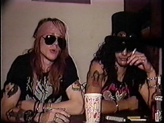T.U.B.E.: Guns N' Roses - 1987-10-30 - New York City, NY (DVDfull pro-shot)