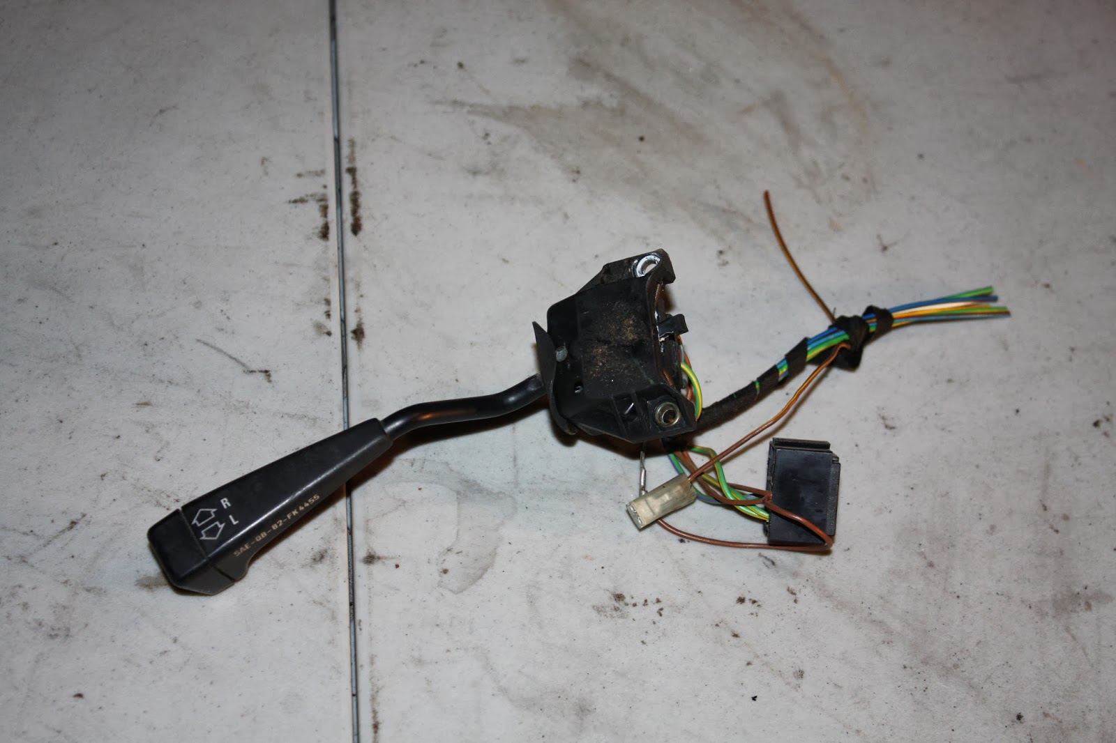 KrEvCon BMW Parts: E30 Turn Signal Switch Assembly