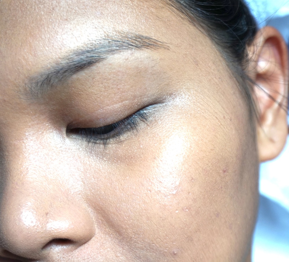 Revlon Photoready Airbrush Effect Foundation in Natural Beige 005 ...