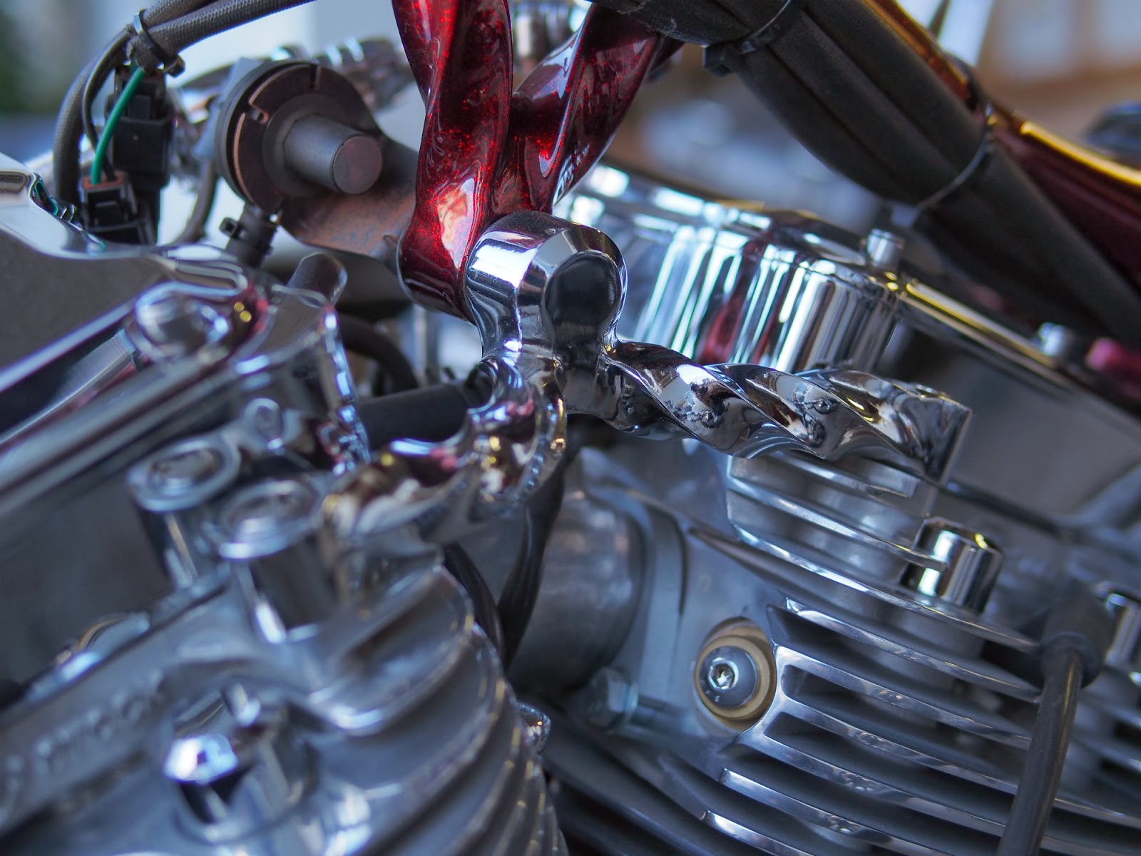 (NSFW) dWrenched - Kustom Kulture & Crazy Bikes