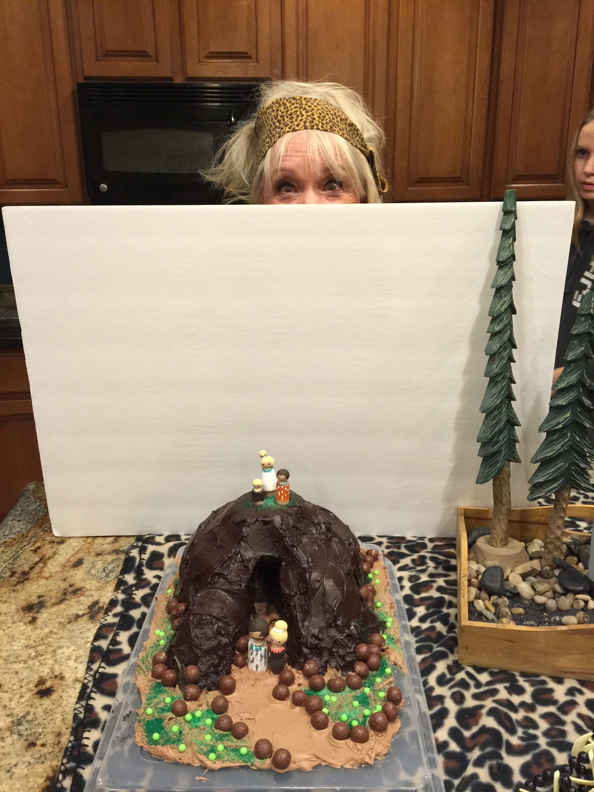 restlessrisa: Caveman Cake