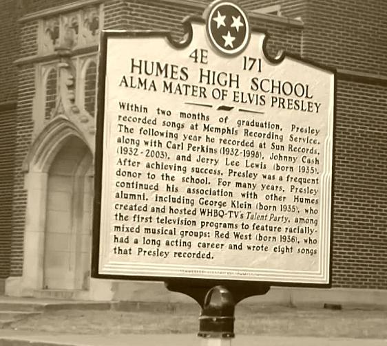 Elvis Presley . . . : kwietnia 2016